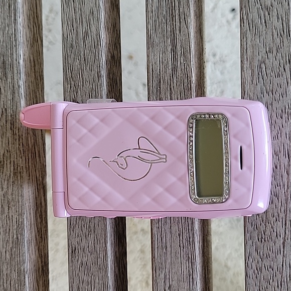 Motorola | Cell Phones & Accessories | Collectible Cell Phone | Poshmark